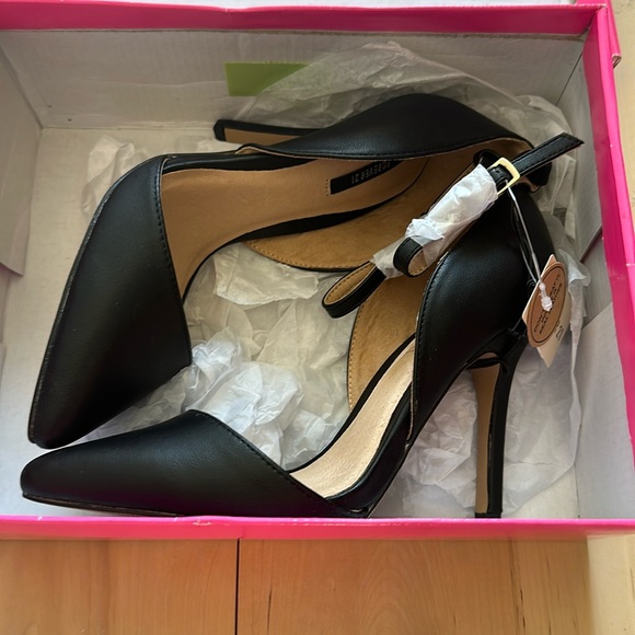Forever 21 | Shoes | Most Classic Sexy Black Strappy Heels That Ever ...